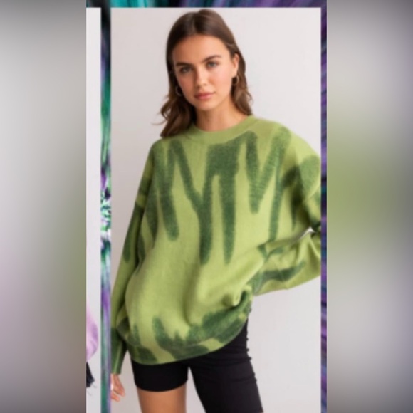 Le Lis | Sweaters | Green Spray Paint Sweater Large | Poshmark